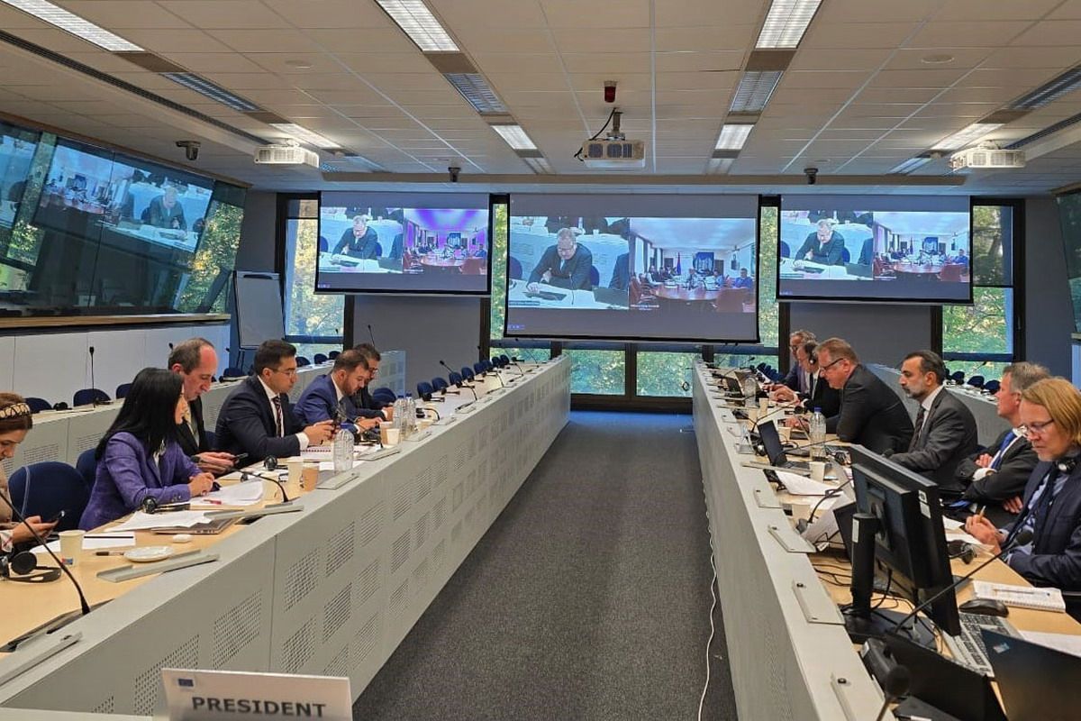 Armenia y la Unión Europea: sexta sesión del Comité de Asociación ...